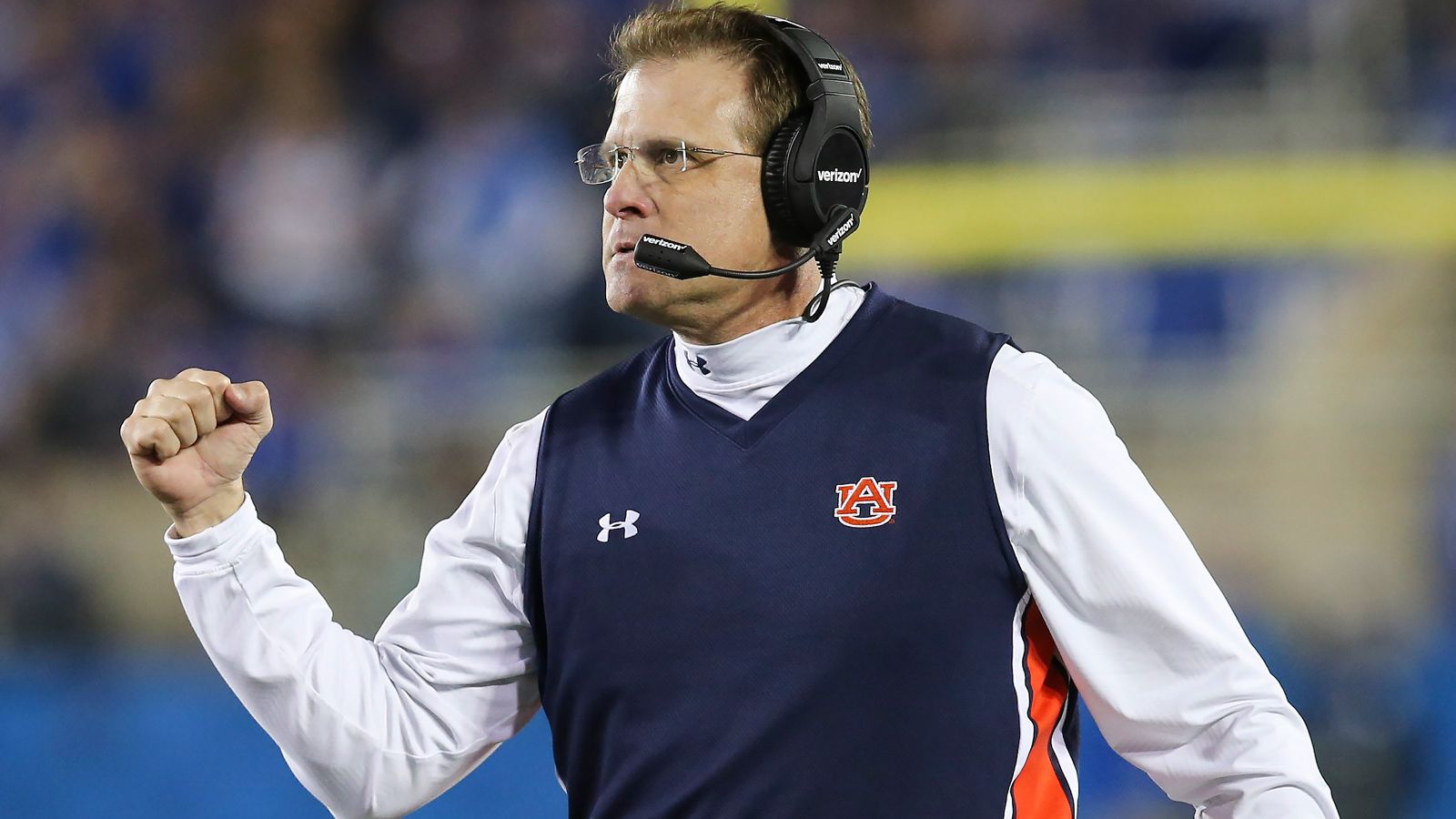 Auburn's Malzahn goes visor-free for the HBC