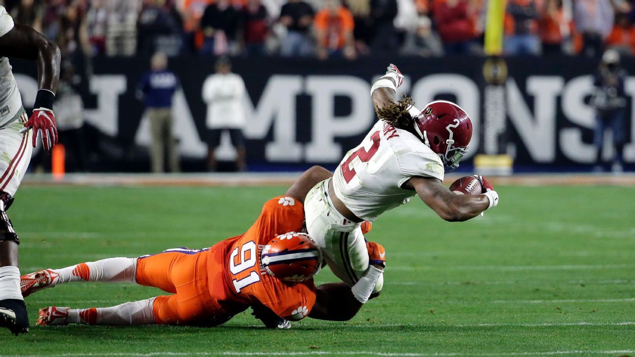 Austin Bryant of Clemson Tigers has broken right foot - ESPN