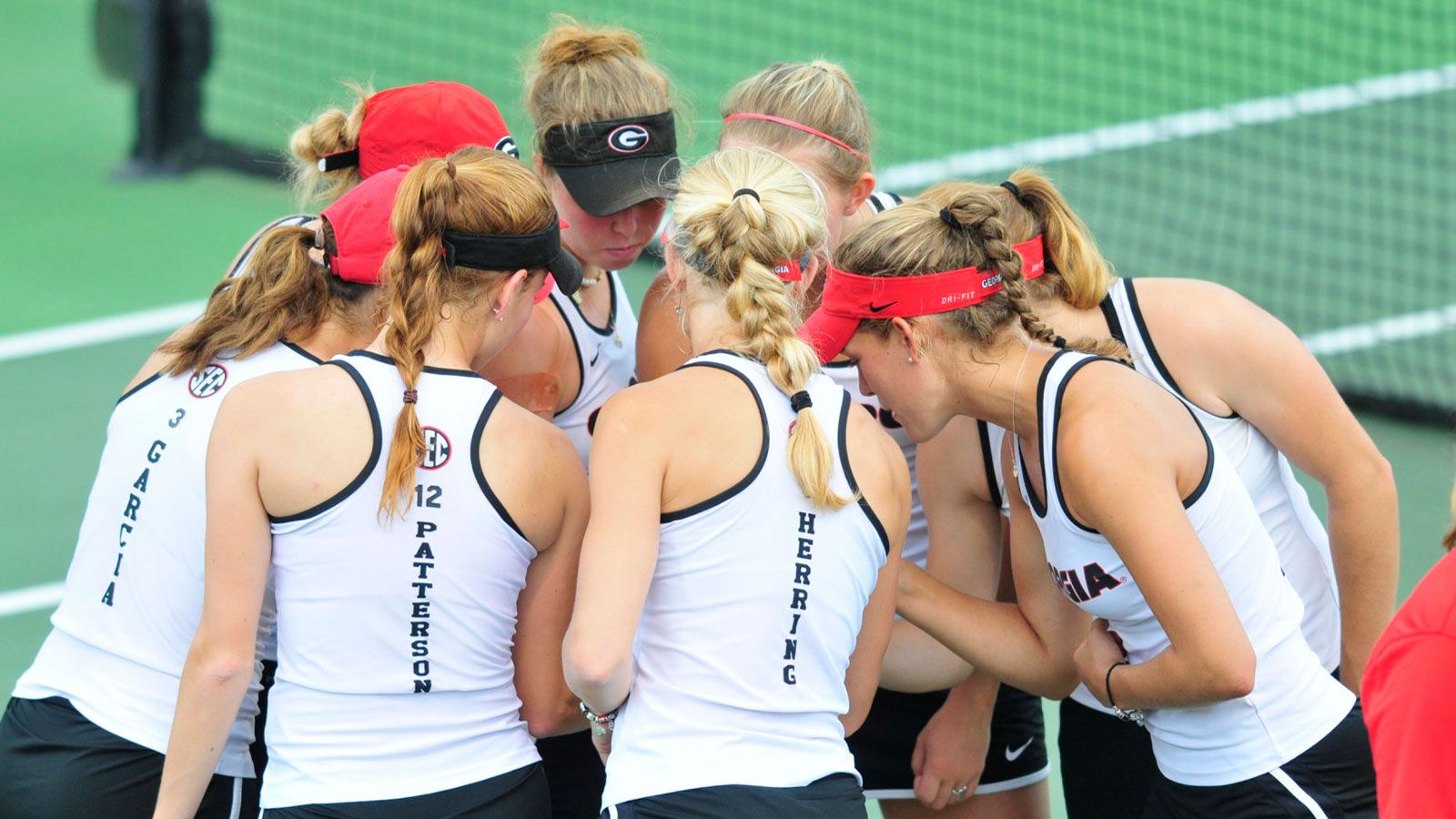 Bulldogs punch ticket to indoor championship