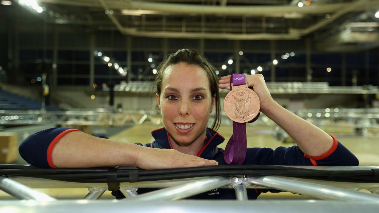 Olympic gymnast Beth Tweddle undergoes neck surgery after fall on The ...