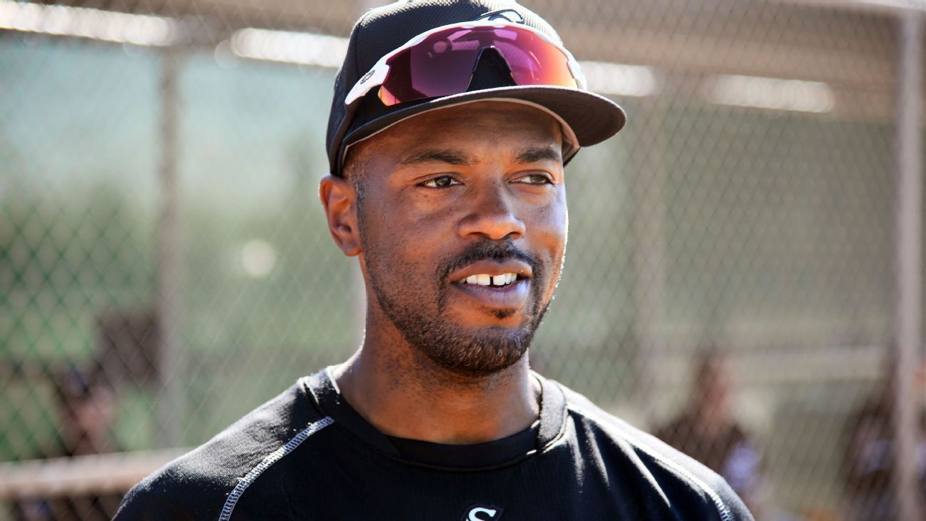 Rollins arrives at White Sox camp ready to compete, mentor