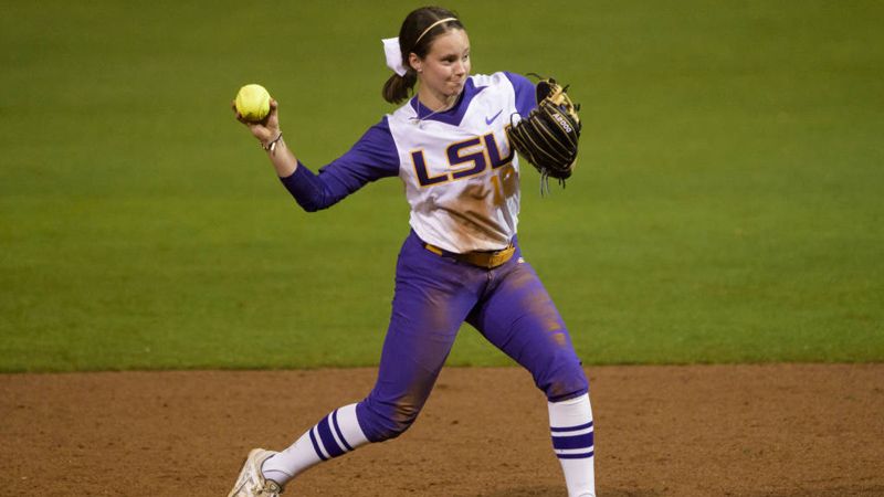 Smith's perfect game headlines LSU Friday sweep