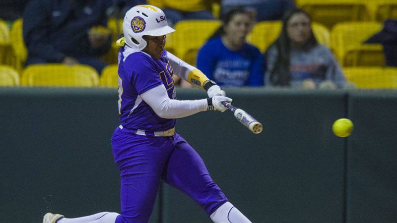 LSU pitching leads to doubleheader sweep
