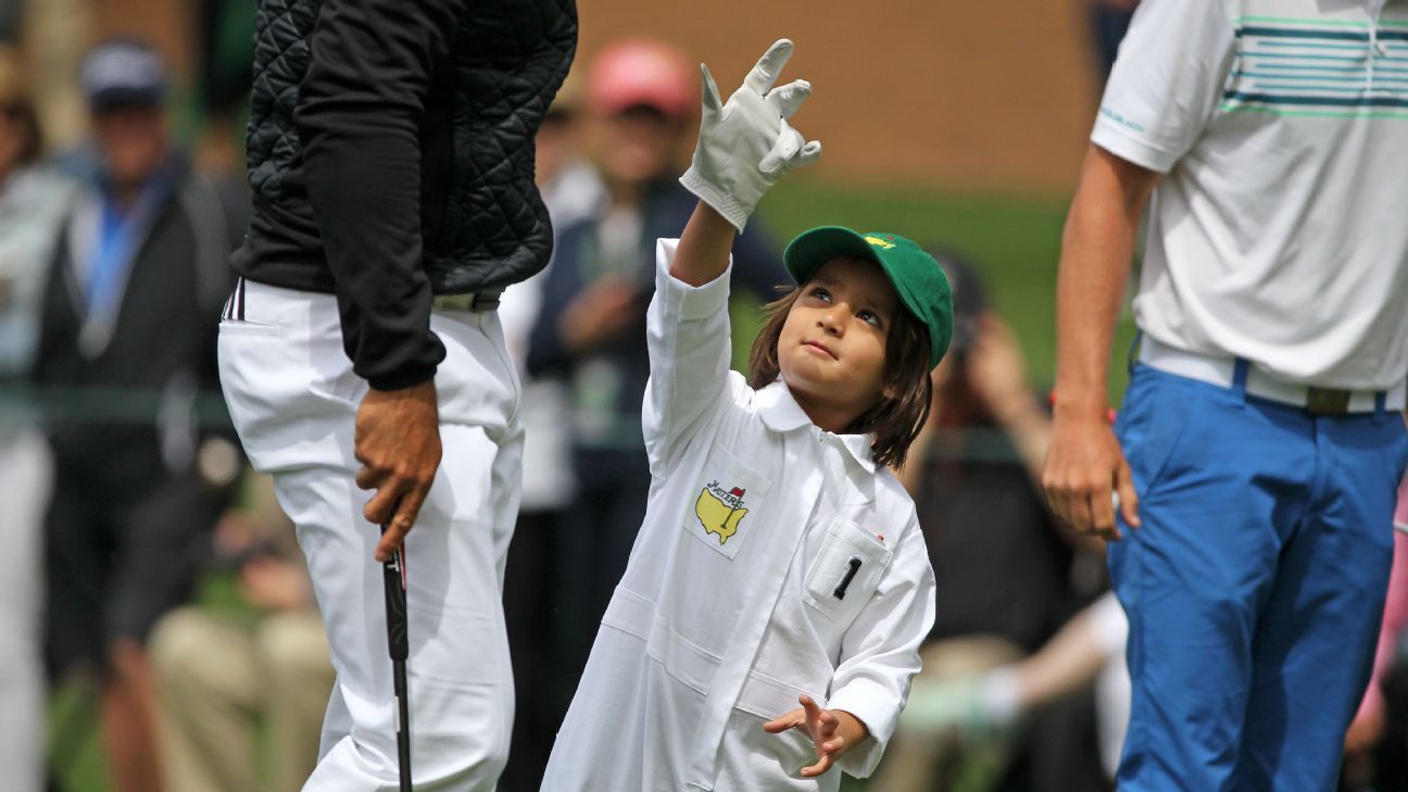 Jason Day's son Dash channels Happy Gilmore - ESPN