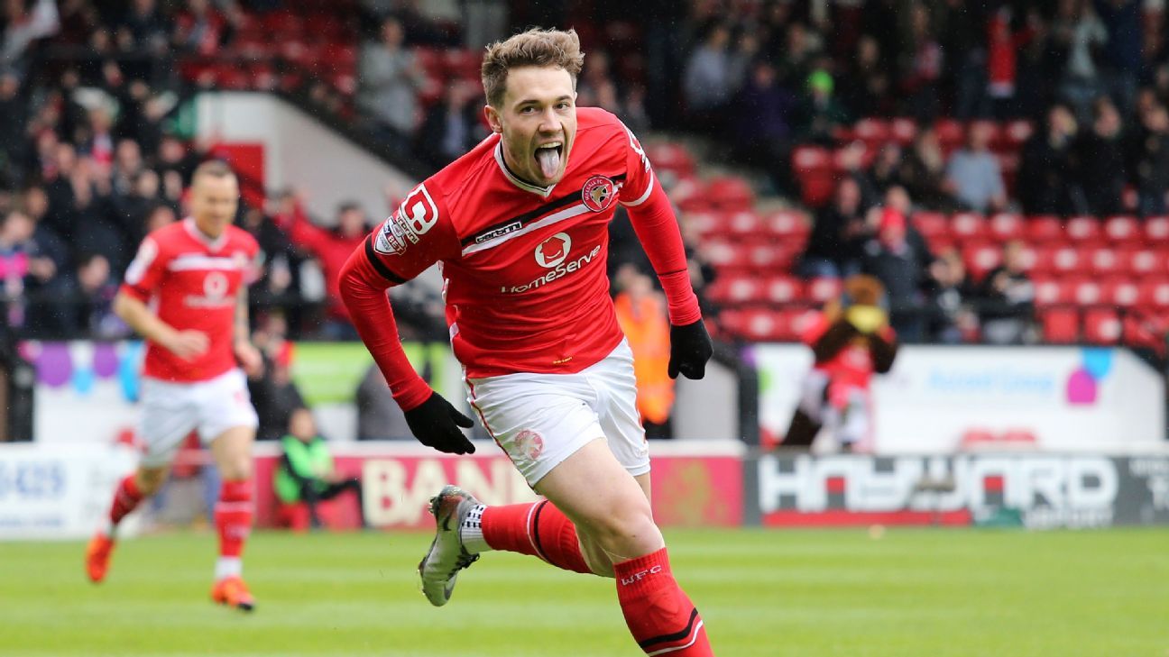 Tom Bradshaw replaces injured Simon Church in Wales squad - ESPN