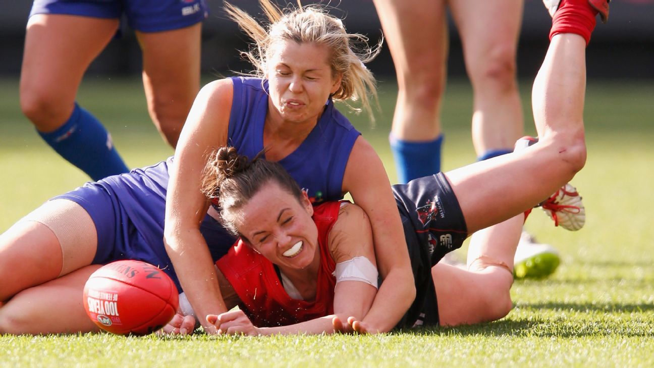 Melbourne Demons defender Lynden Dunn passionate about women footy - ESPN