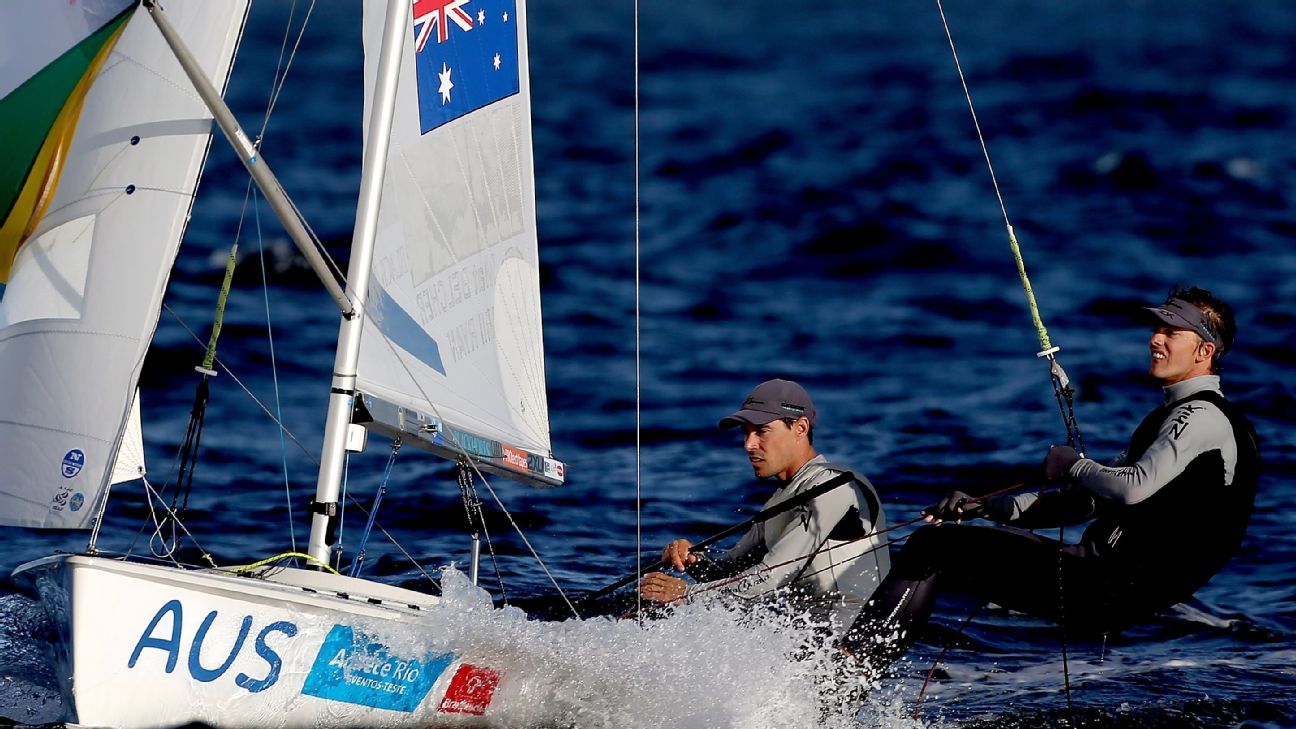 Australian sailors continue to be hindered by rubbish days ahead of the ...