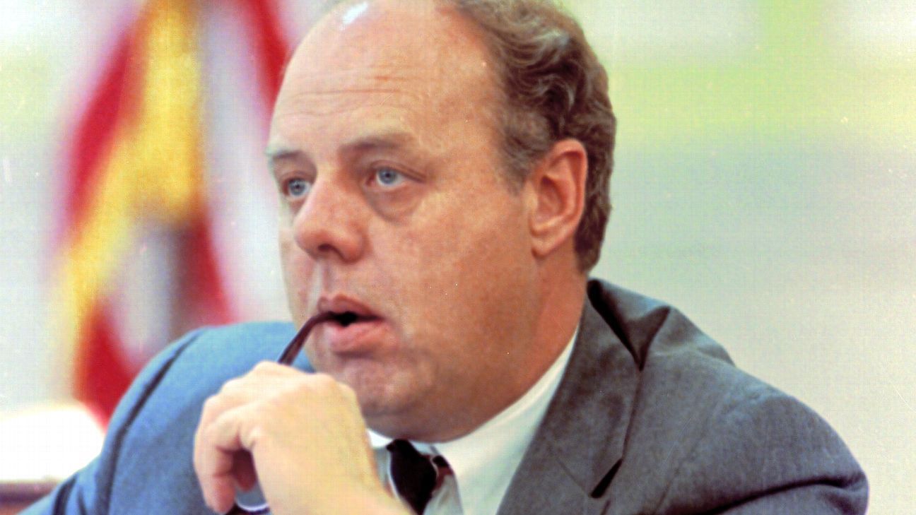 John Dowd seeks dismissal of defamation suit filed by Pete Rose - ESPN