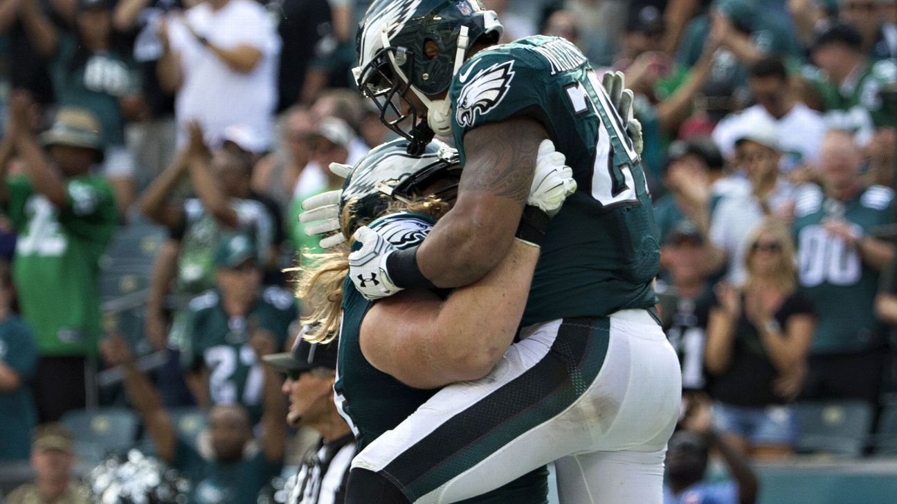 Eagles DT Beau Allen celebrates win with selfie with VP Joe Biden - ESPN