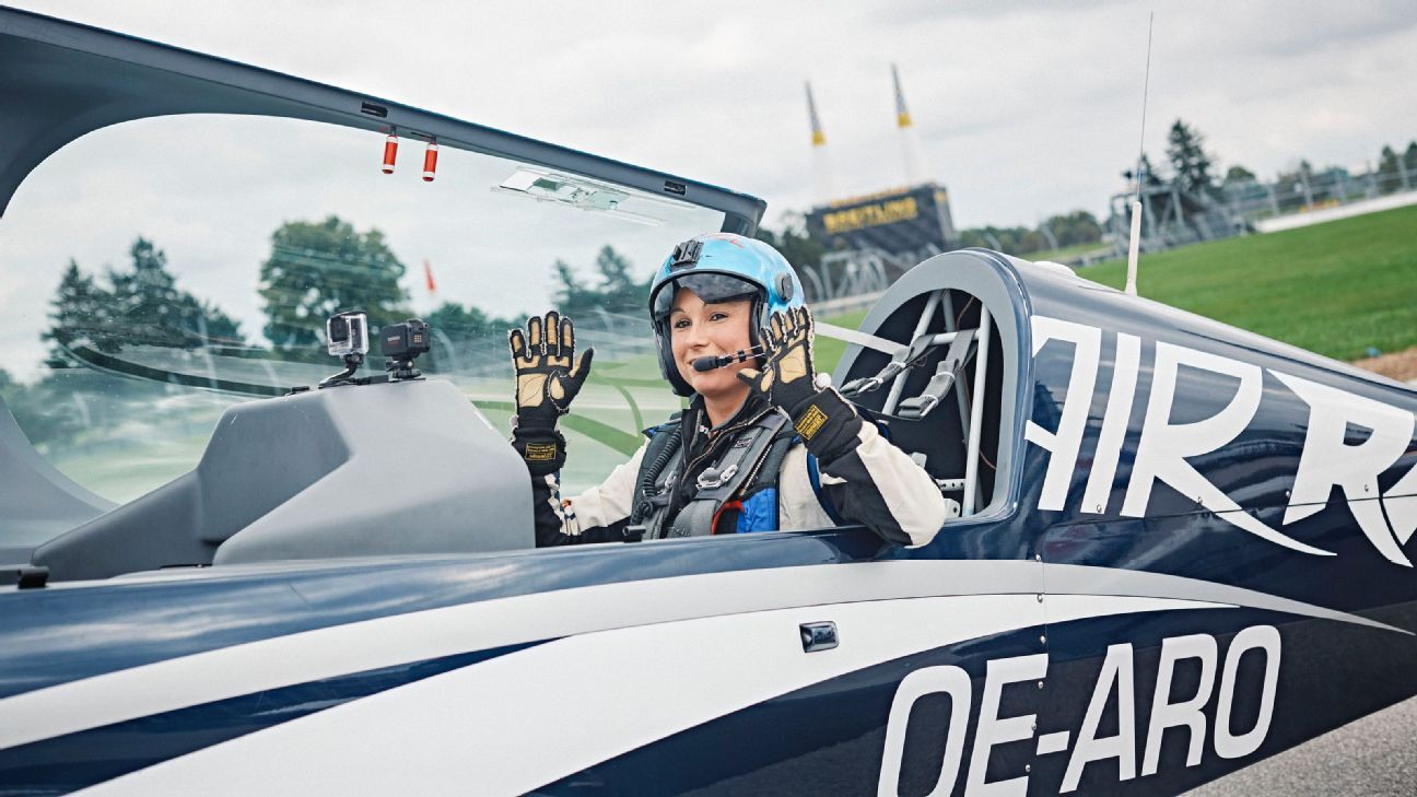For pilot Melanie Astles, to air is divine - ESPN