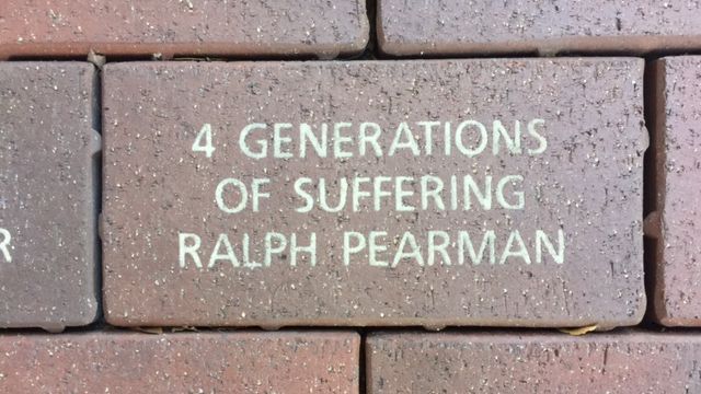 Wrigley Field bricks tell stories of Cubs fans past and present - ESPN