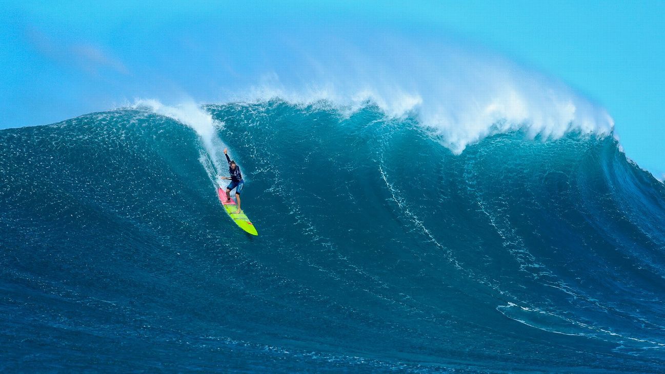 What's it like to surf Maui's big-wave break Jaws in an all-women ...