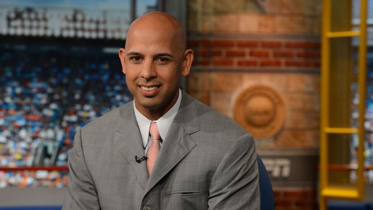 Alex Cora to be new bench coach for Astros - ESPN