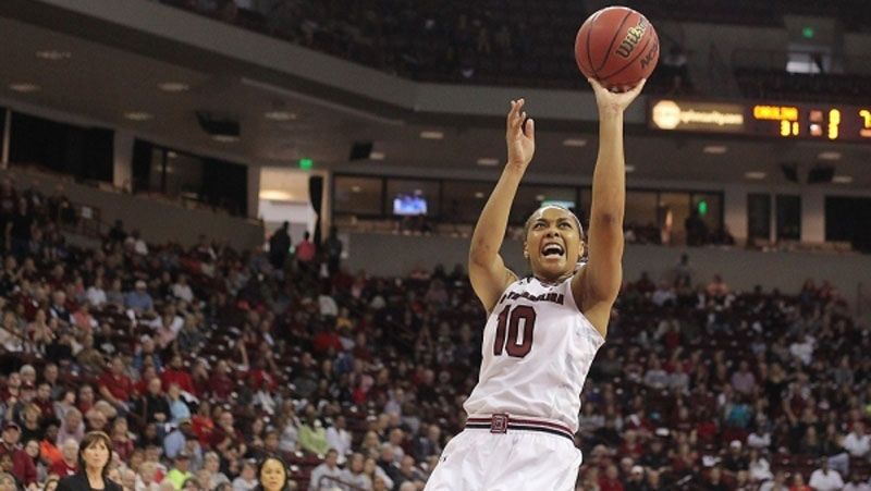 South Carolina routs Savannah State 70-30