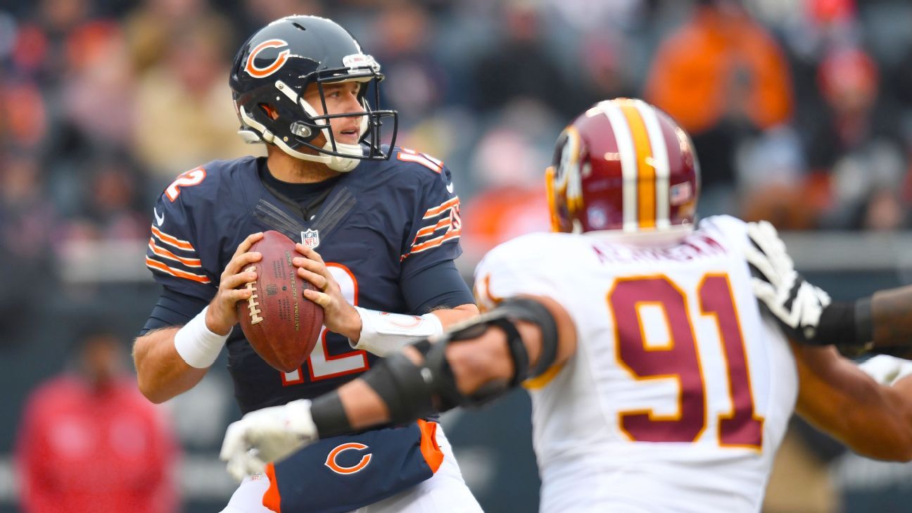 San Francisco 49ers grab another ex-Bears QB in Matt Barkley - ESPN ...