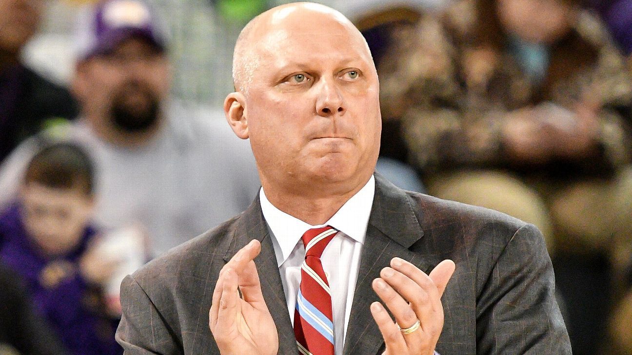 East Carolina Pirates coach Jeff Lebo resigns - ESPN