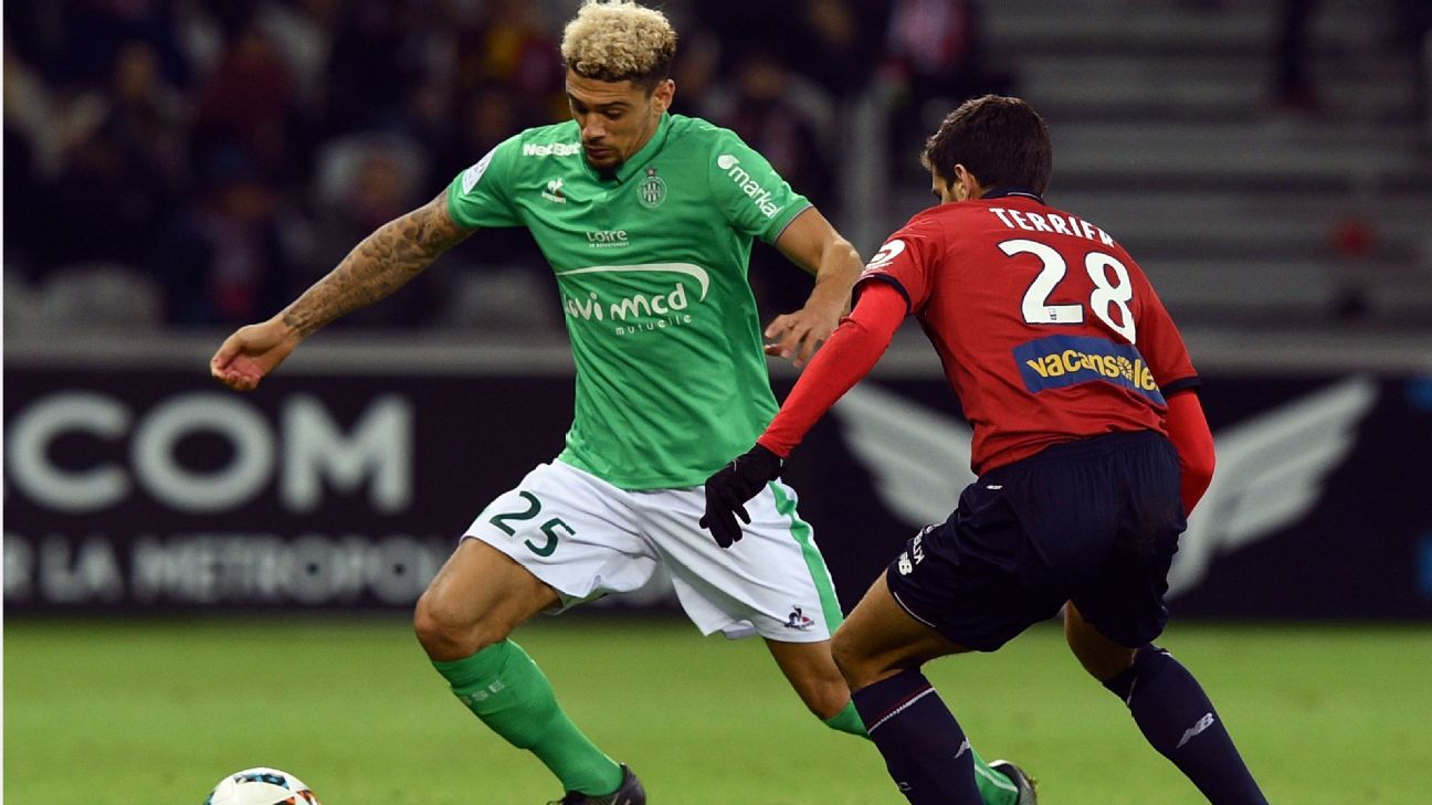 Kevin Malcuit completes Napoli switch - ESPN