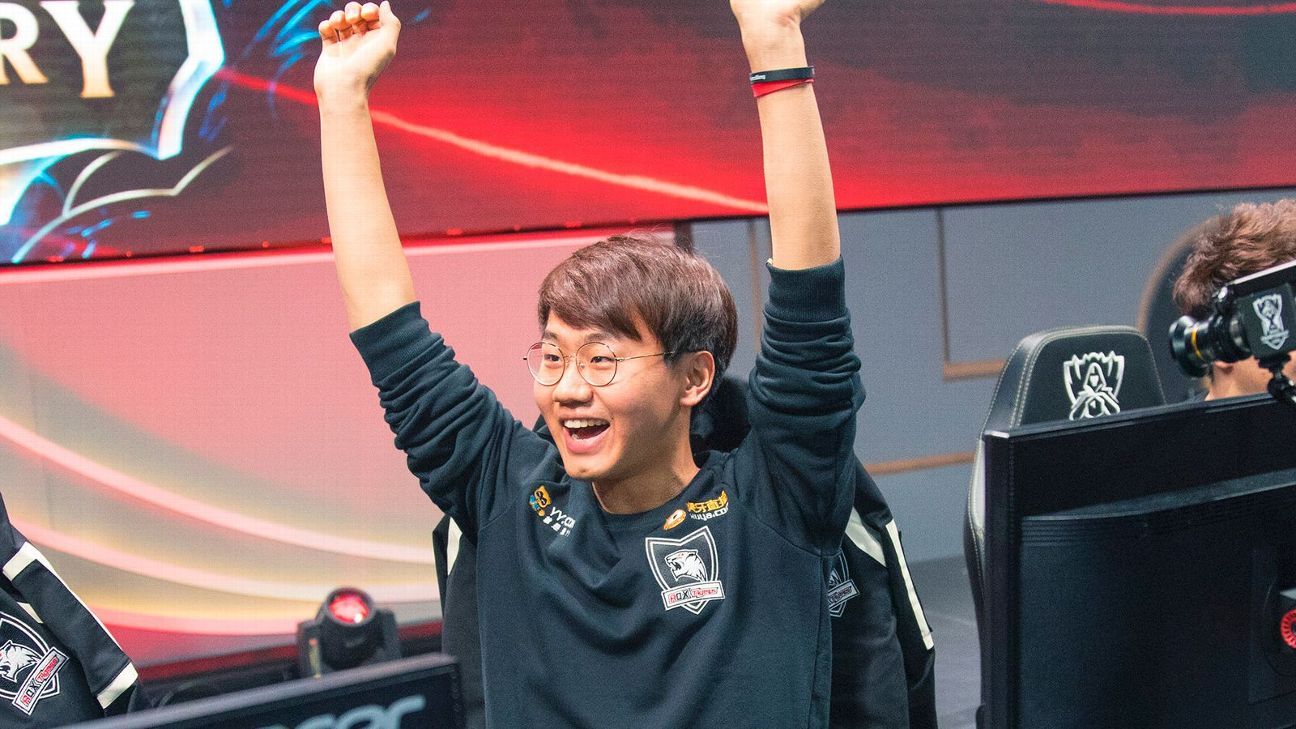 League of Legends Champions Korea, Week 9 Day 5, Longzhu Gaming vs ...