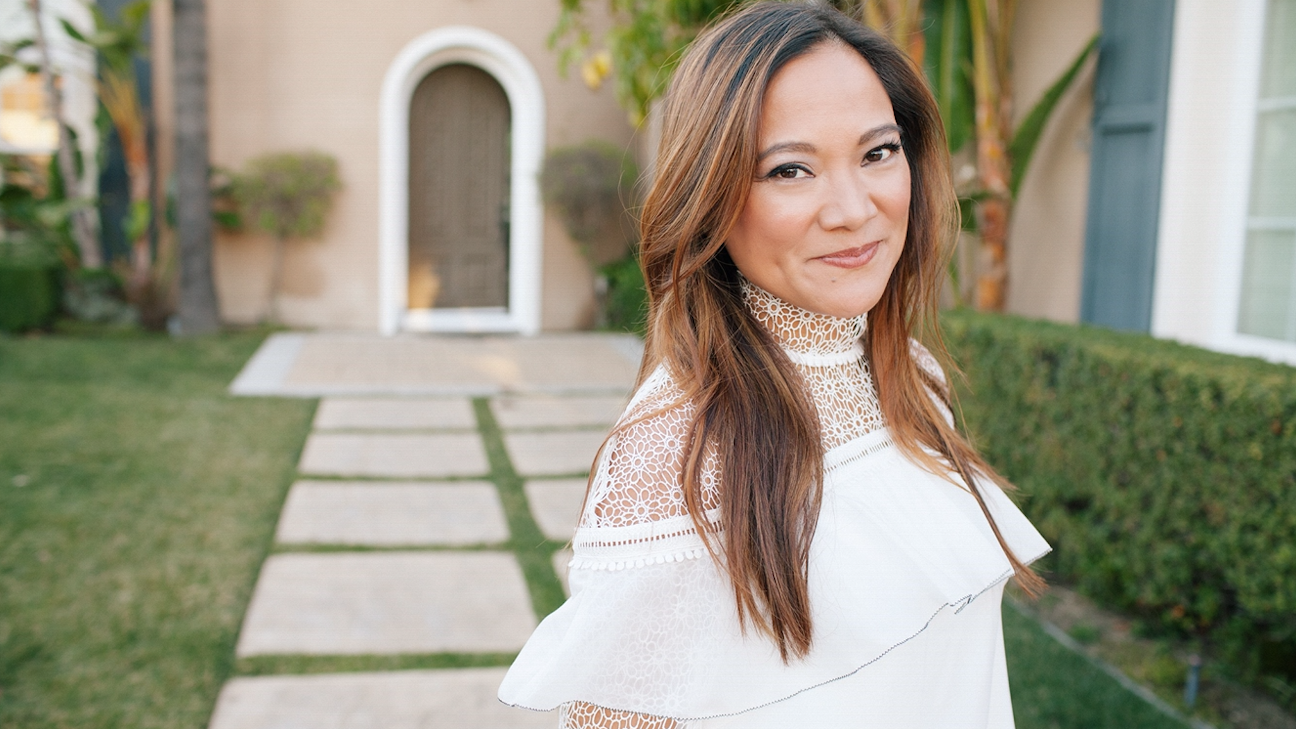 Stylist Jhoanna Alba gets NFL draftees into the off-field game - ESPN