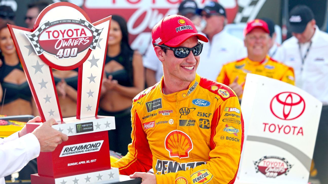 Joey Logano pulls away after restart with 20 laps to go to win at ...