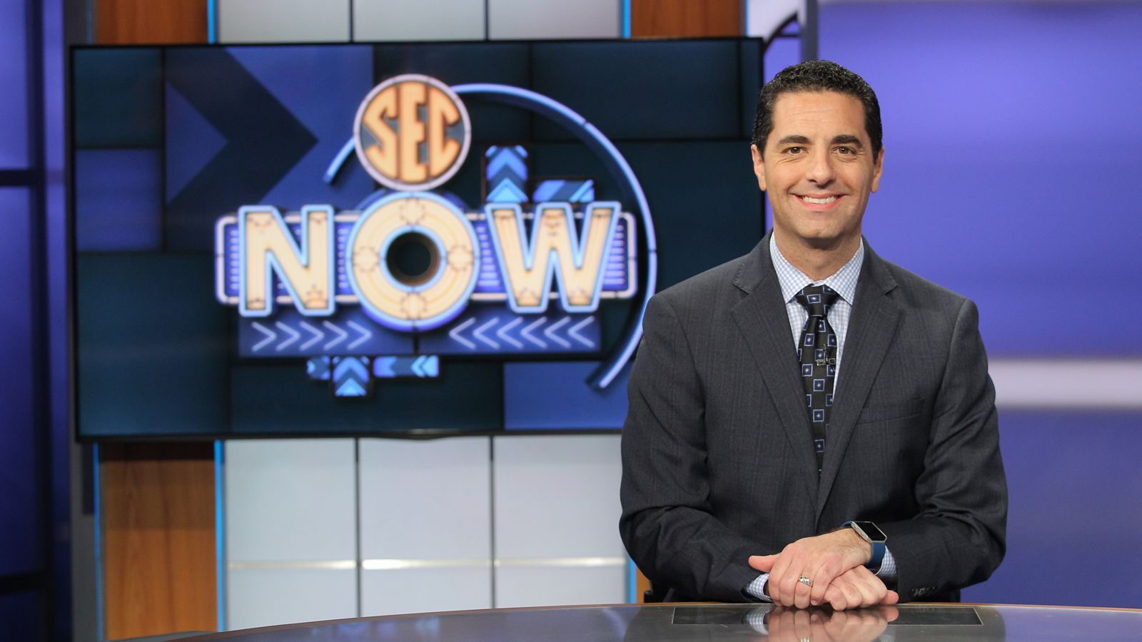 Dari Nowkhah signs extension with SEC Network