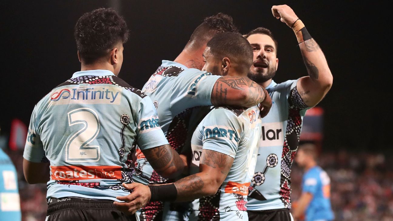 Cronulla Sharks down Illawarra Dragons, jump to second - ESPN