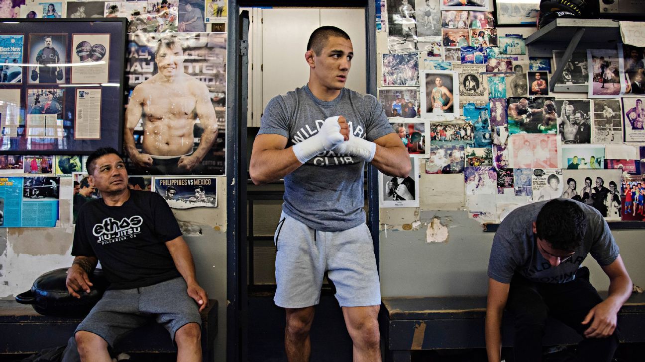 Aaron Pico returns to the cage at Bellator 183