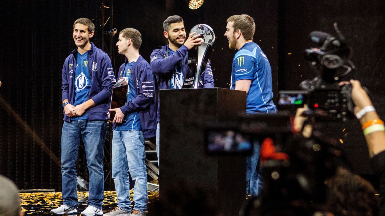 Call of Duty World Championship - 16 teams remain after action-packed ...