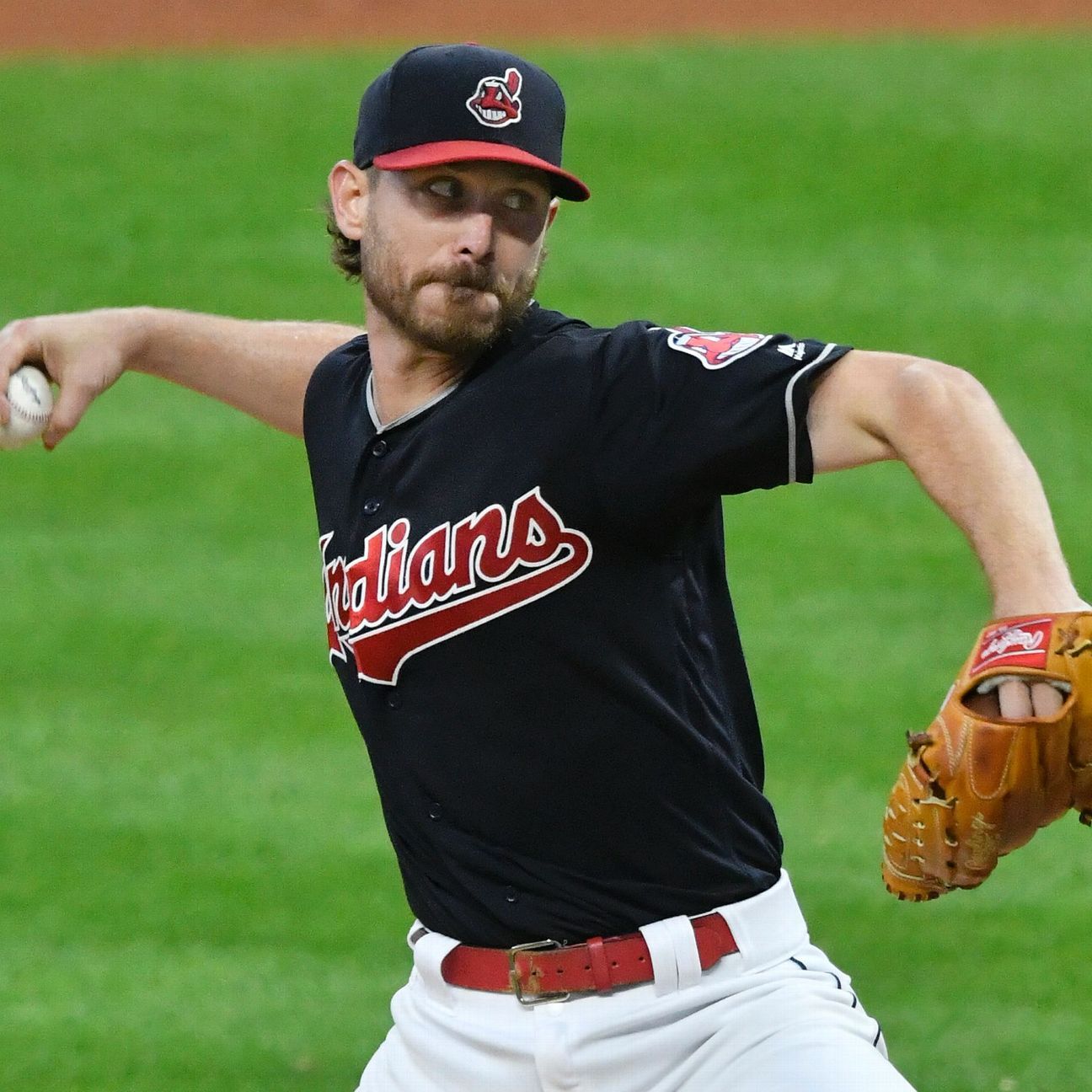 Pitcher Josh Tomlin, Milwaukee Brewers agree to minor league deal - ESPN
