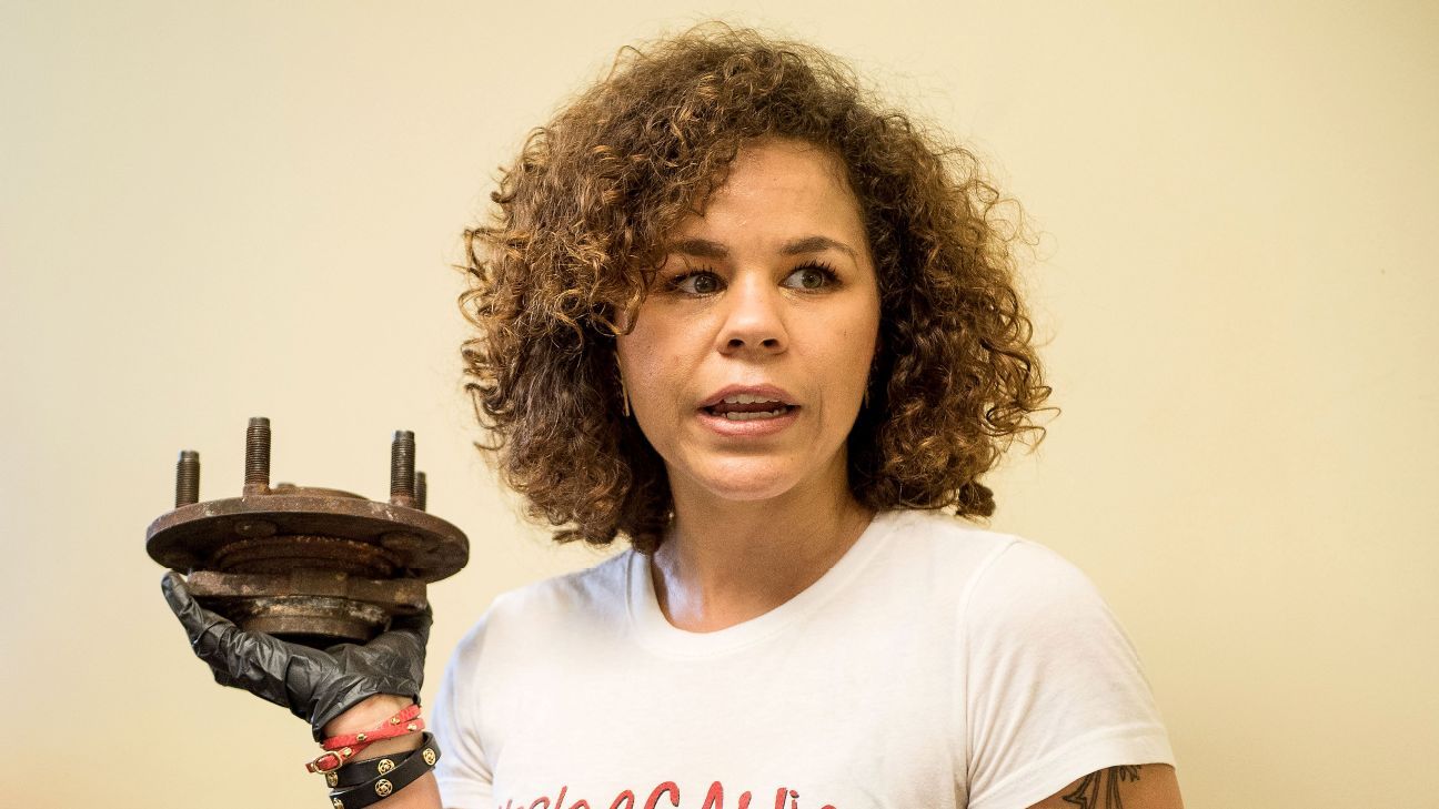 How Patrice Banks is getting women revved up about auto mechanics - ESPN