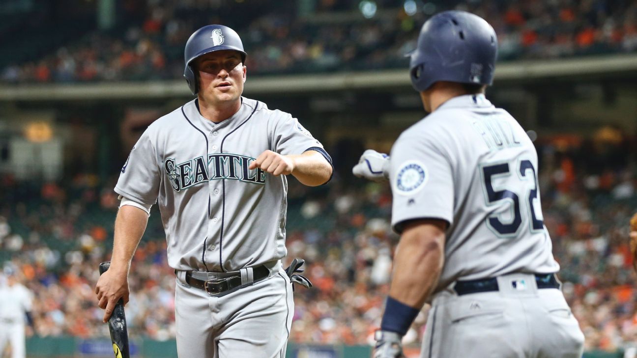 Carlos Ruiz and Kyle Seager's game day ritual is one of a kind - ESPN