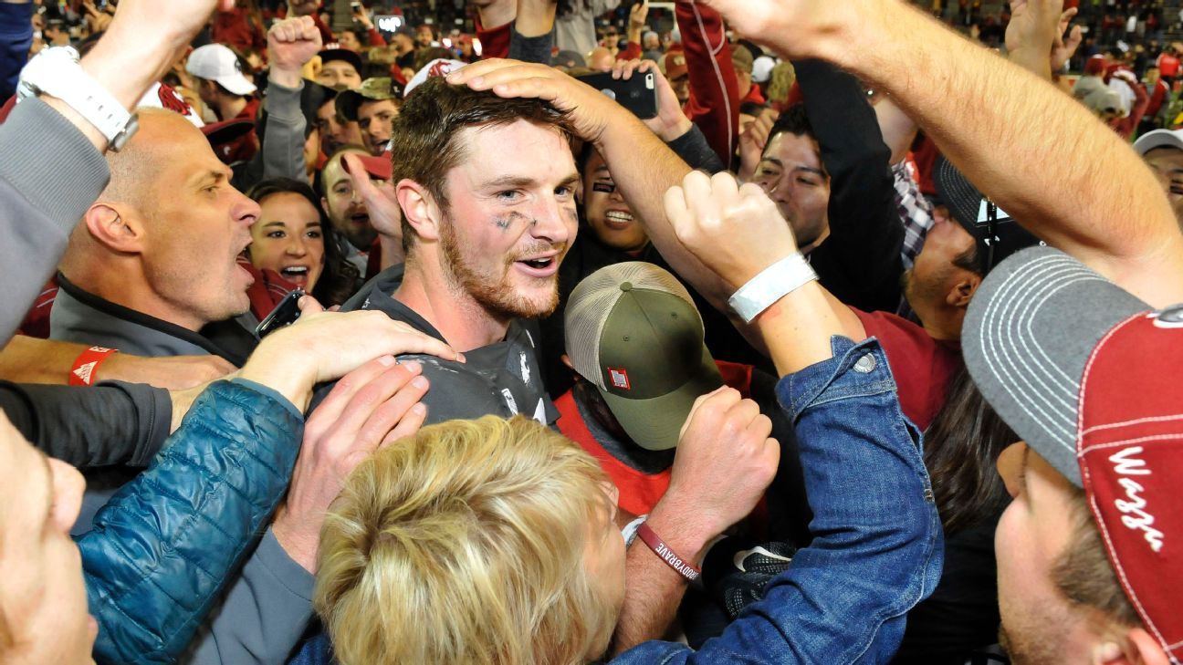 Pac-12 fines Washington State $25,000 after fans rush field following ...