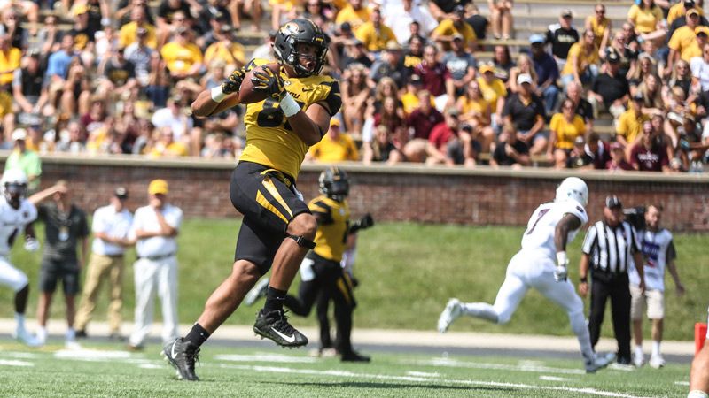 2017 All-Freshman Football Team announced