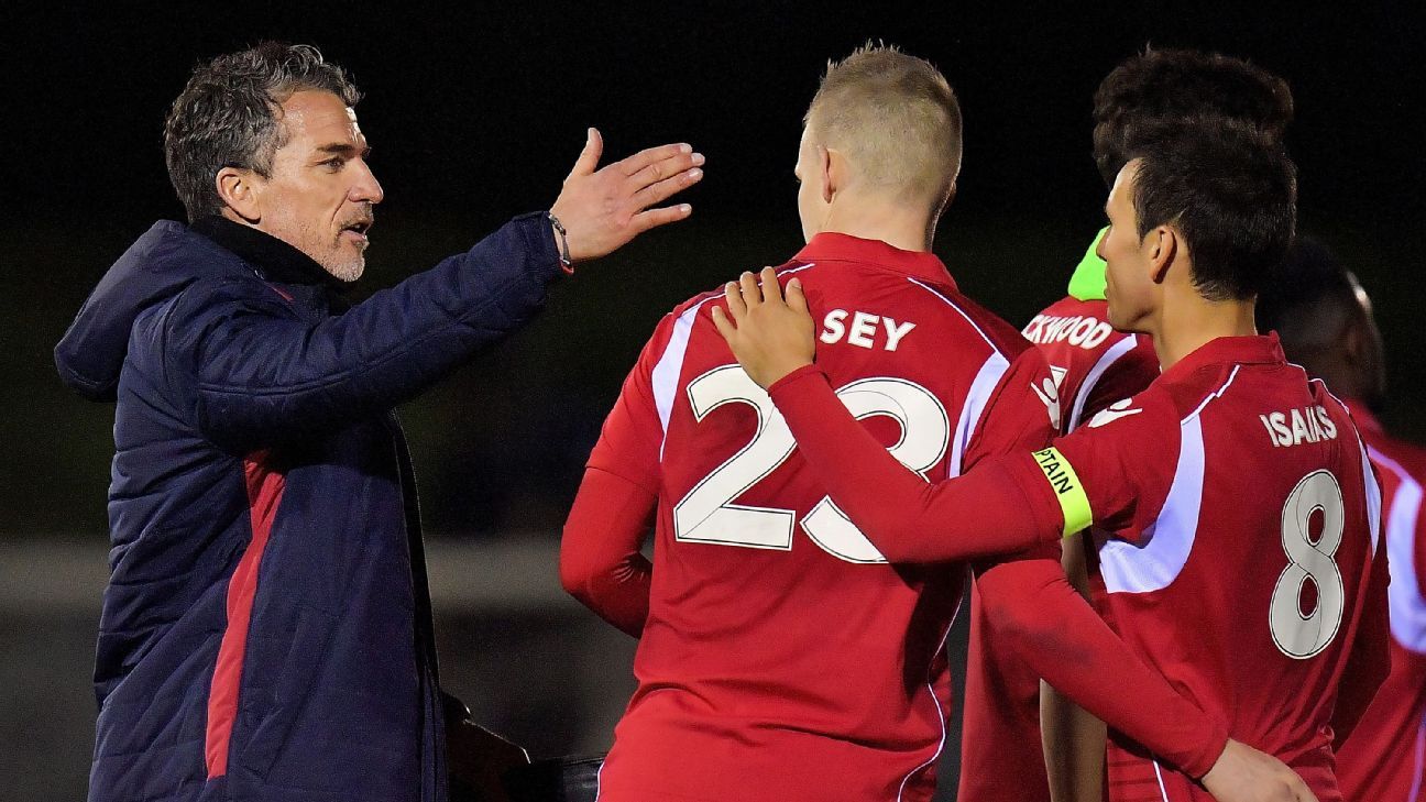 Kurz unveiled as new Melbourne Victory manager - ESPN