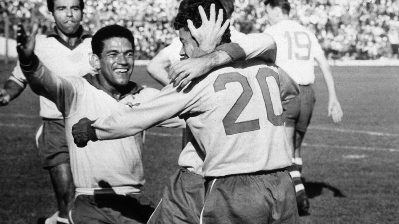 Garrincha maravilló a todos en la Copa del Mundo de Chile 1962 - ESPN