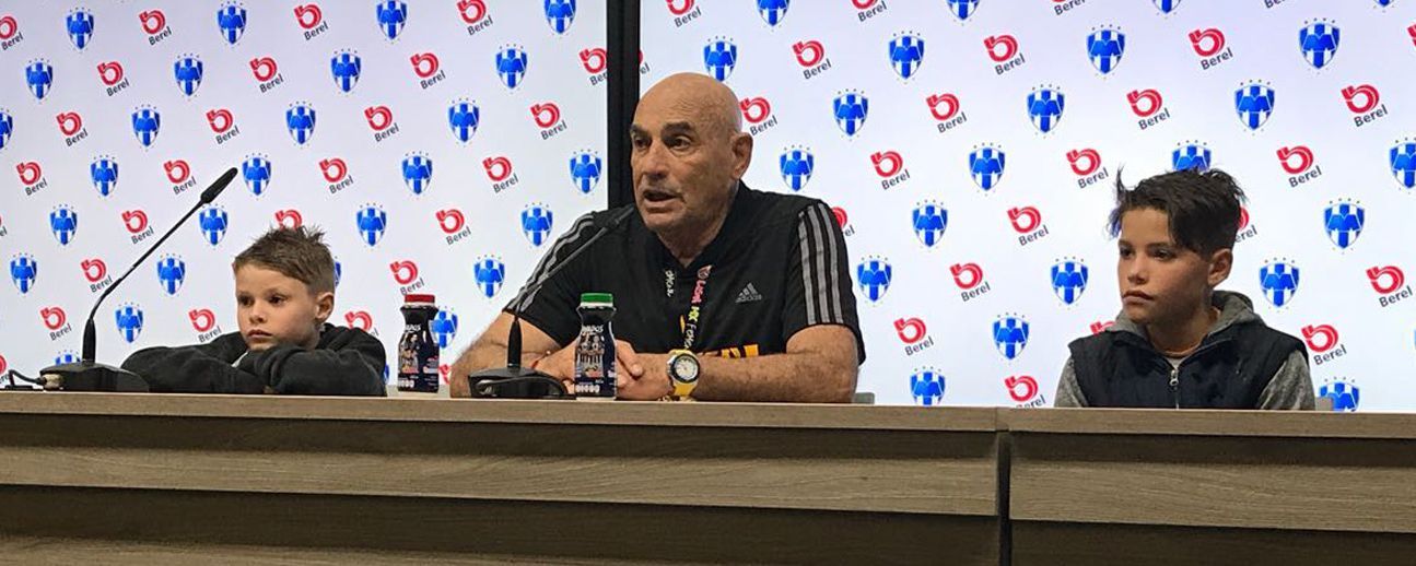 Osvaldo Batocletti anuncia su salida de Tigres Femenil - ESPN