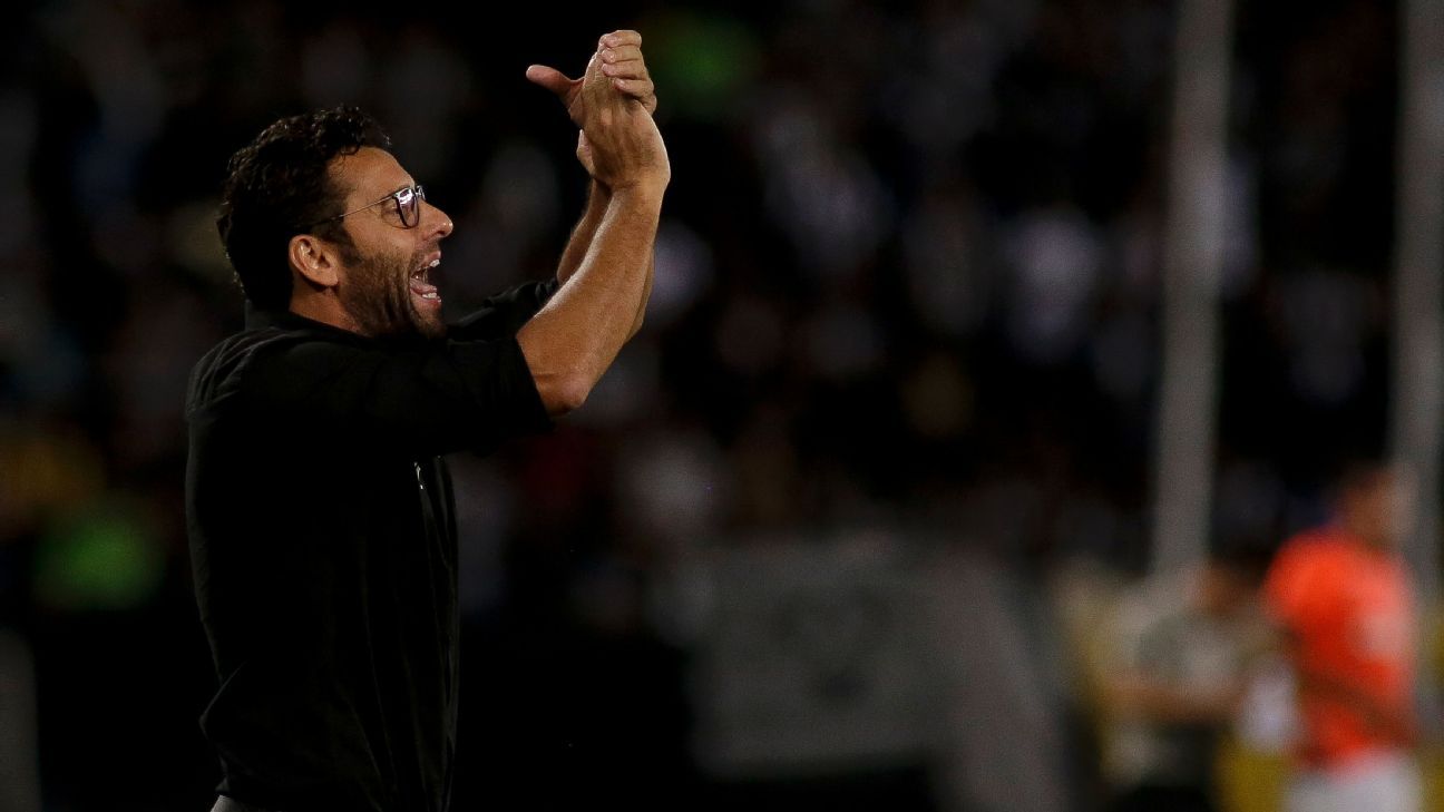 Alberto Valentim deixa o Botafogo e acerta com time árabe - ESPN