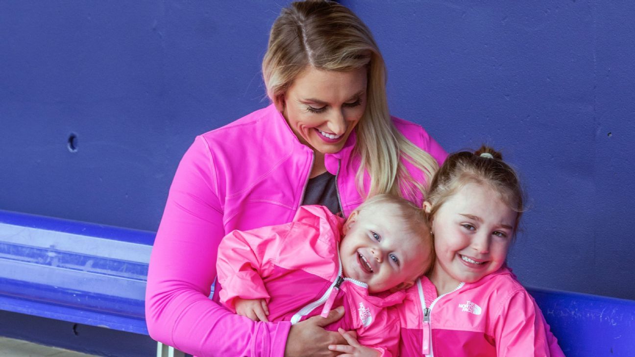 Danielle Lawrie out to prove that mother throws best - ESPN