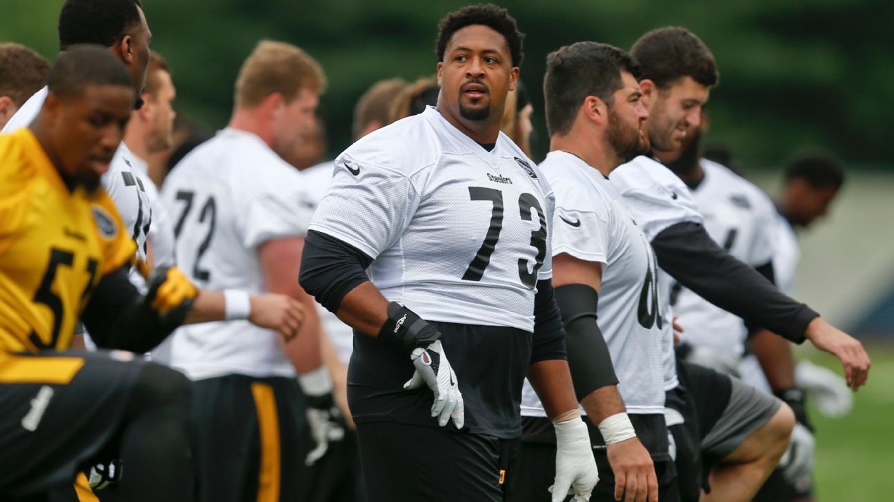 Ramon Foster of Pittsburgh Steelers carted off with apparent knee ...