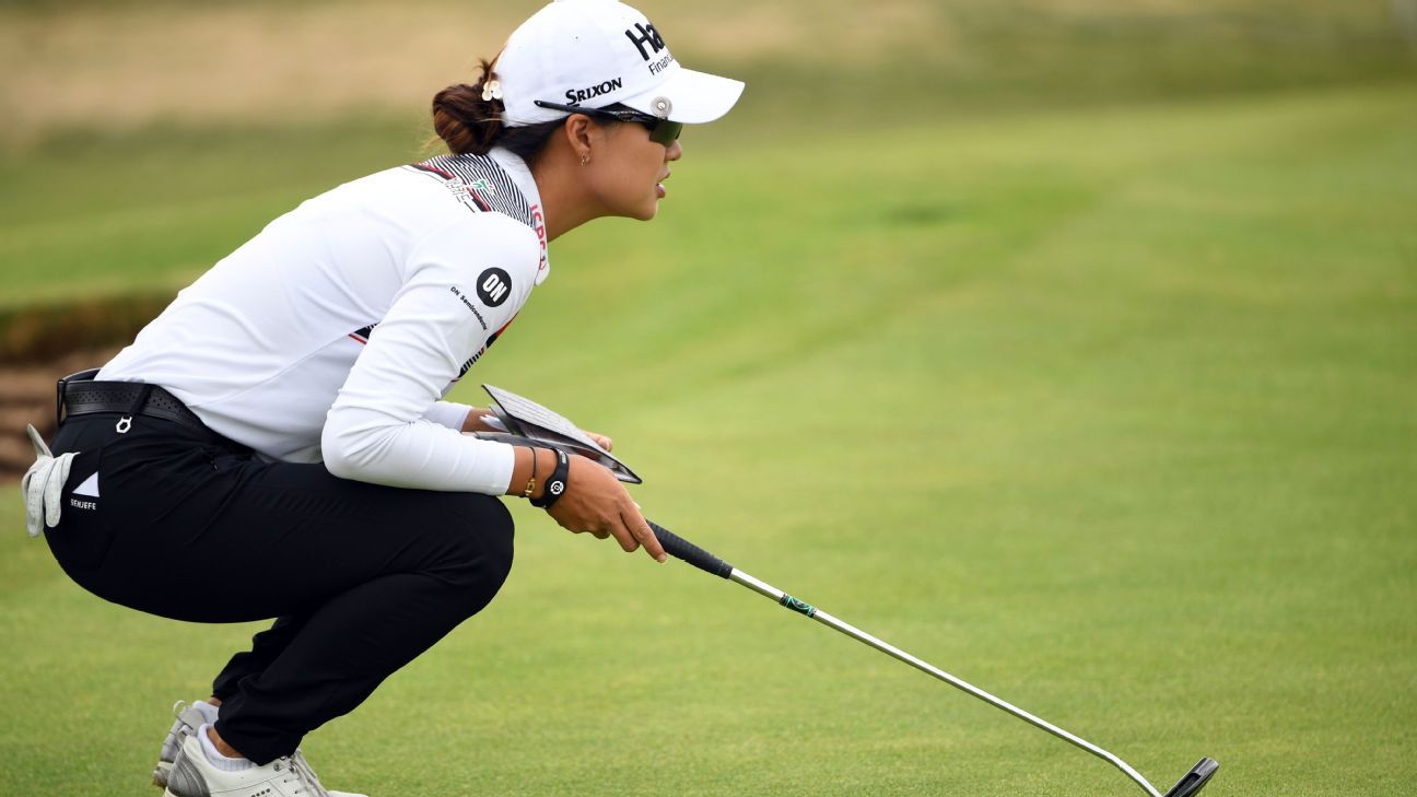 British Open: Mingee Lee opens with 65 to lead by one shot - ESPN