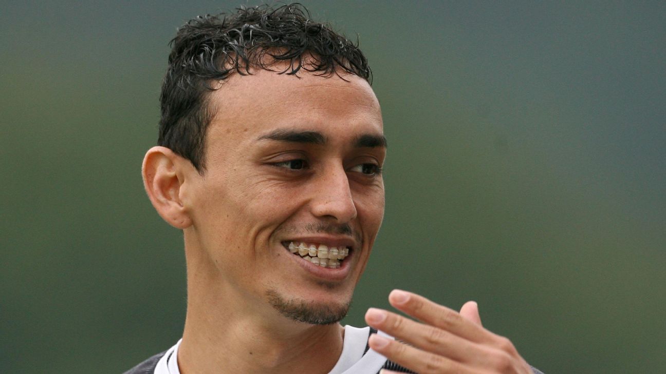 Entenda por que Diego Pituca ainda não renovou com o Santos - ESPN