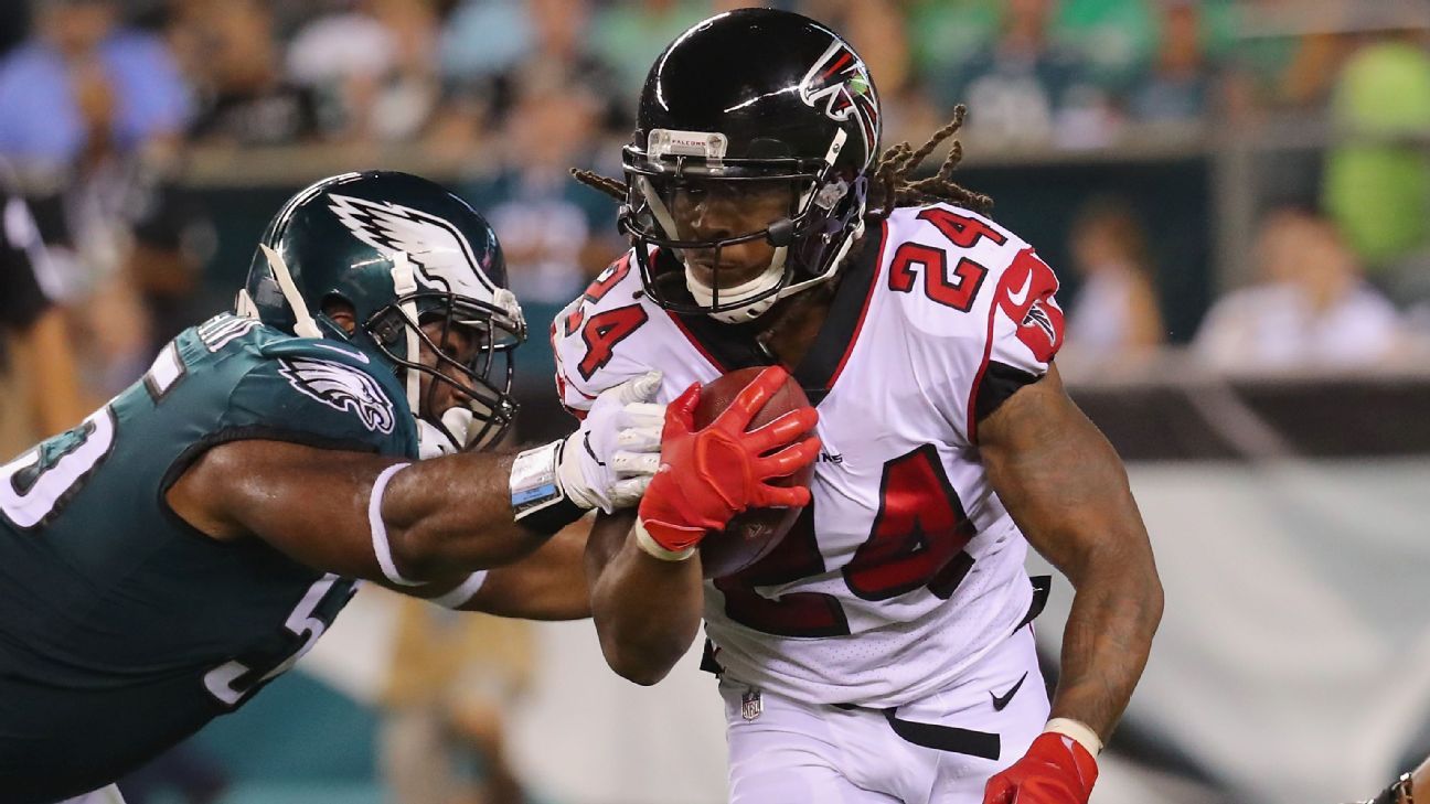 Atlanta Falcons RB Devonta Freeman to miss 2-3 weeks, source says - ESPN
