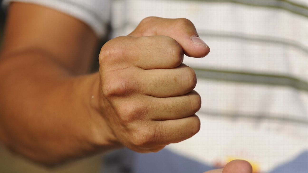 Referee banned for using rock/paper/scissors backed by 100s of ...