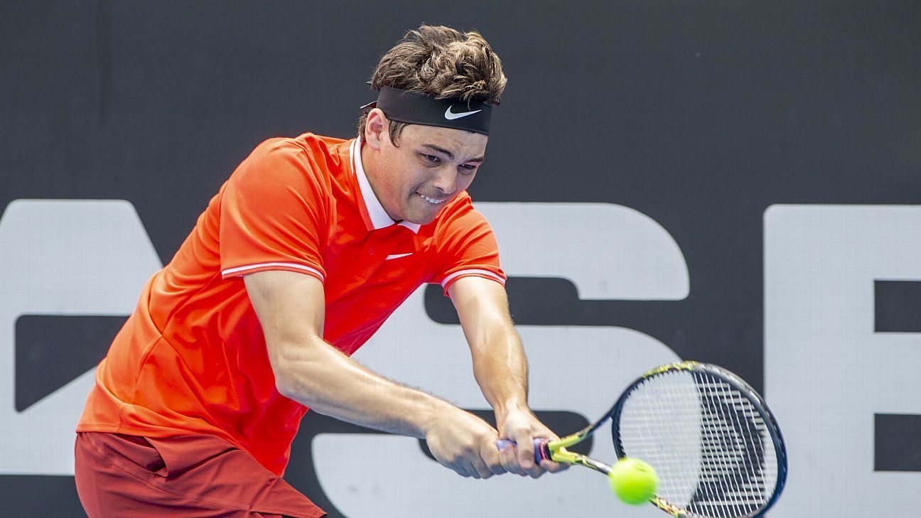 John Isner beaten by Taylor Fritz at ASB Classic - ESPN