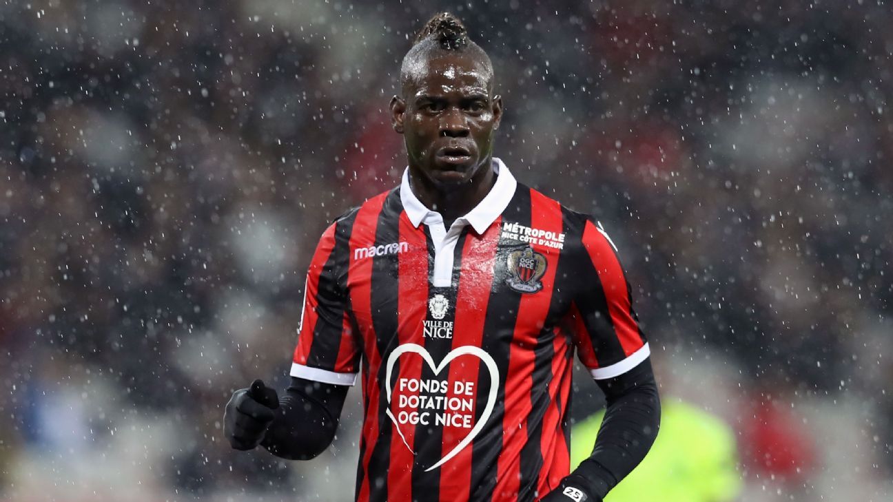 Nice star Mario Balotelli shows off daring new hairstyle - ESPN