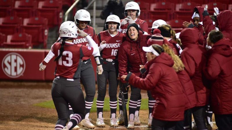No. 14 Razorbacks rack up two more wins