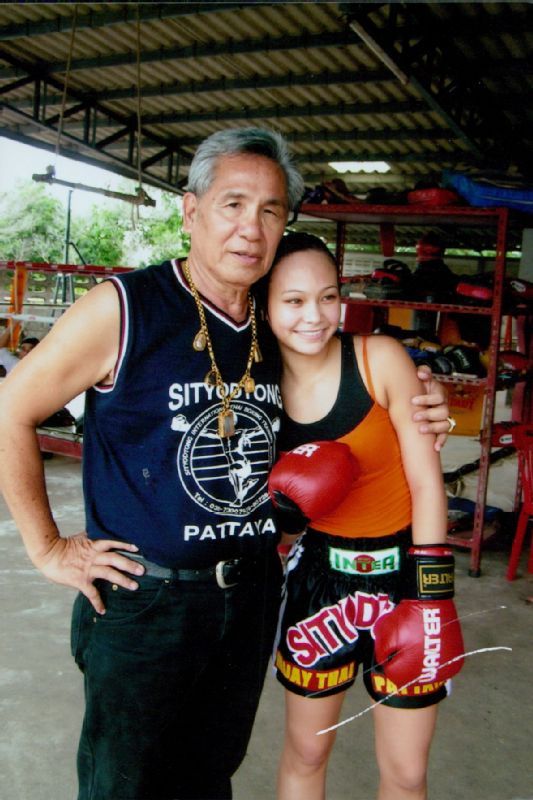 Michelle Waterson is fighting to support her daughter