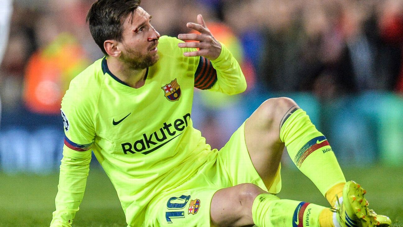 Messi's clash with Smalling like being 'hit by a truck' - Valverde - ESPN