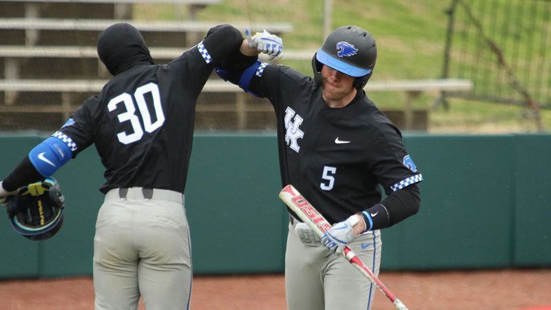 Wildcats finish strong