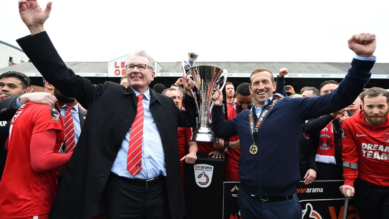 Leyton Orient manager Edinburgh dies aged 49 - ESPN